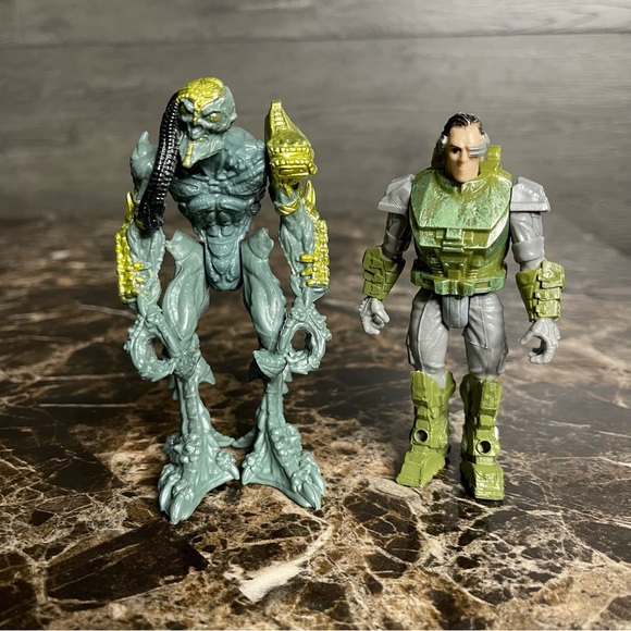 Greenbrier | Toys | Final Faction Action Figures Krepitus And Sergeant ...